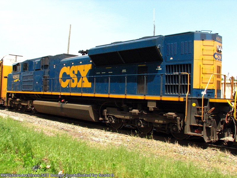 CSX 4843 3rd unit Dolton